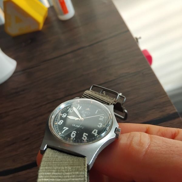CWC G10 W10 British military issued watch new battery CWC 0552 / 6645 ...