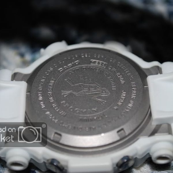 FS Casio G-Shock Frogman DW-8200LG-8JR Men in White Grey | WatchCharts ...