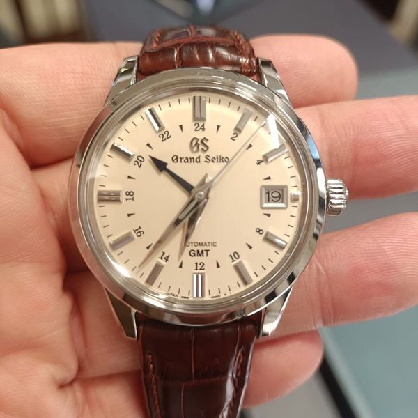 Grand Seiko SBGM221G | WatchCharts Marketplace