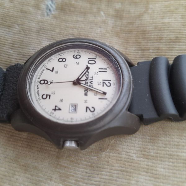 Mens Timex Expedition with indiglo WR50 watch with new divers strap ...