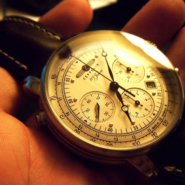 Zeppelin 7618-1 Valjoux 7753 chronograph | WatchCharts Marketplace