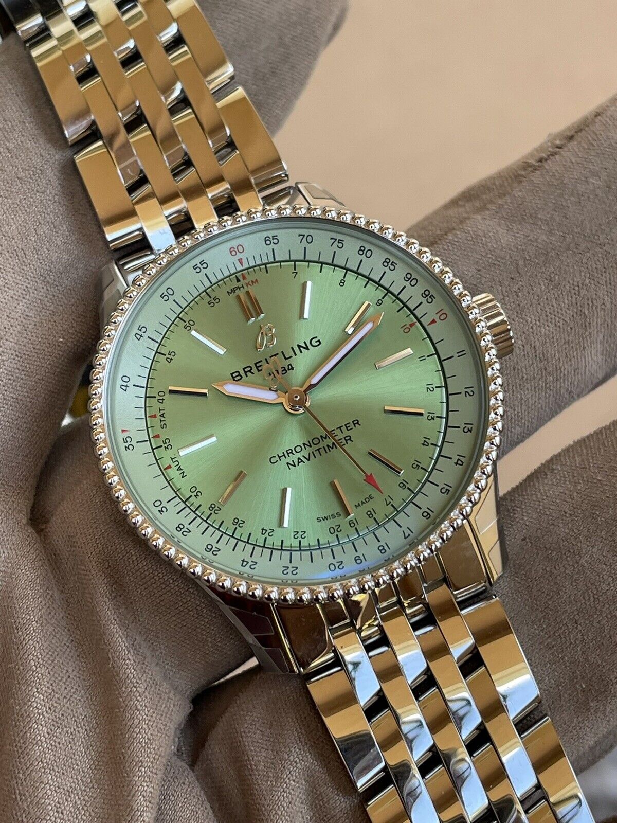 FS BNIB BREITLING 2022 Navitimer A17395361L1A1 Green Dial Lady's Watch ...