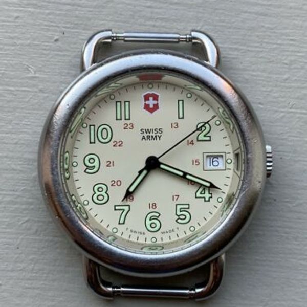 Victorinox Swiss Army Cavalry Field Watch Marlboro Country Store ...