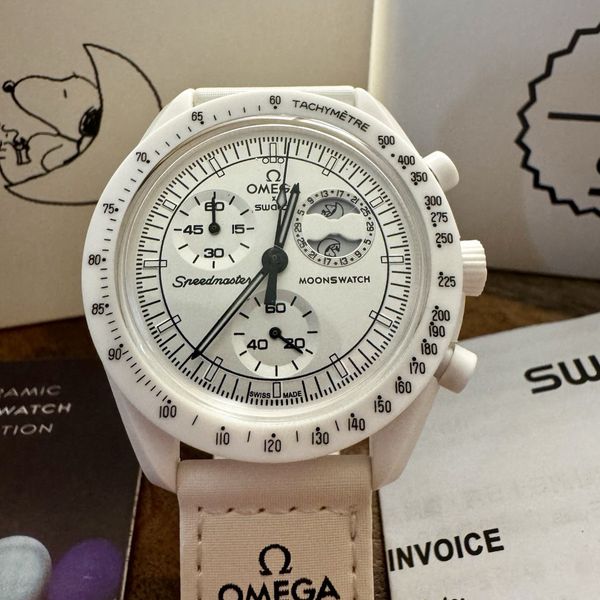OMEGA x Swatch WHITE Snoopy MoonSwatch Mission to Moonphase Full Moon ...