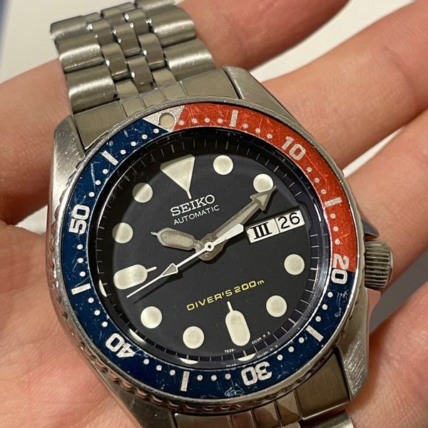 Seiko SKX015 Midsized Diver | WatchCharts Marketplace