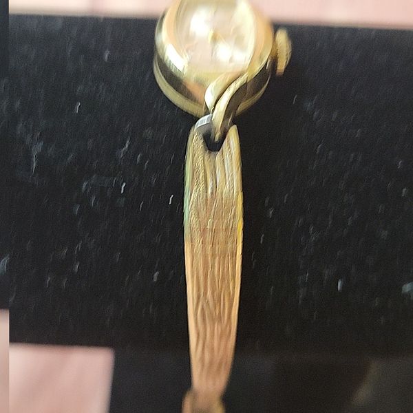 Vintage Hamilton 14K Gold LADIES Watch 17 Jewels | WatchCharts Marketplace