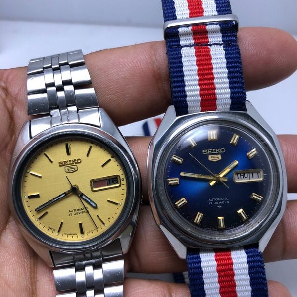 Lot of 2 Vintage Seiko 7009 Automatic 17 Jewels Blue & Golden Dial Men ...