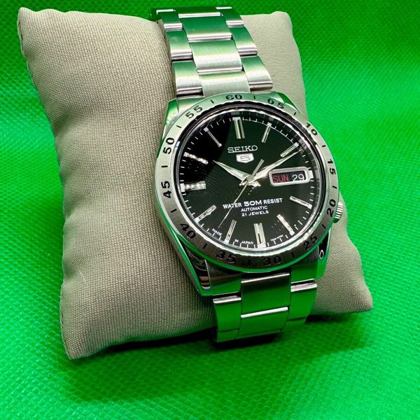 Seiko 5 Explorer ref. SNKE01J1 NOS Pellicolato mai indossato raro Japan ...