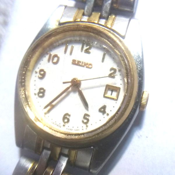 Seiko Quartz Watch Women 7N82-6001 White Dial Date Bracelet WR New Bat ...