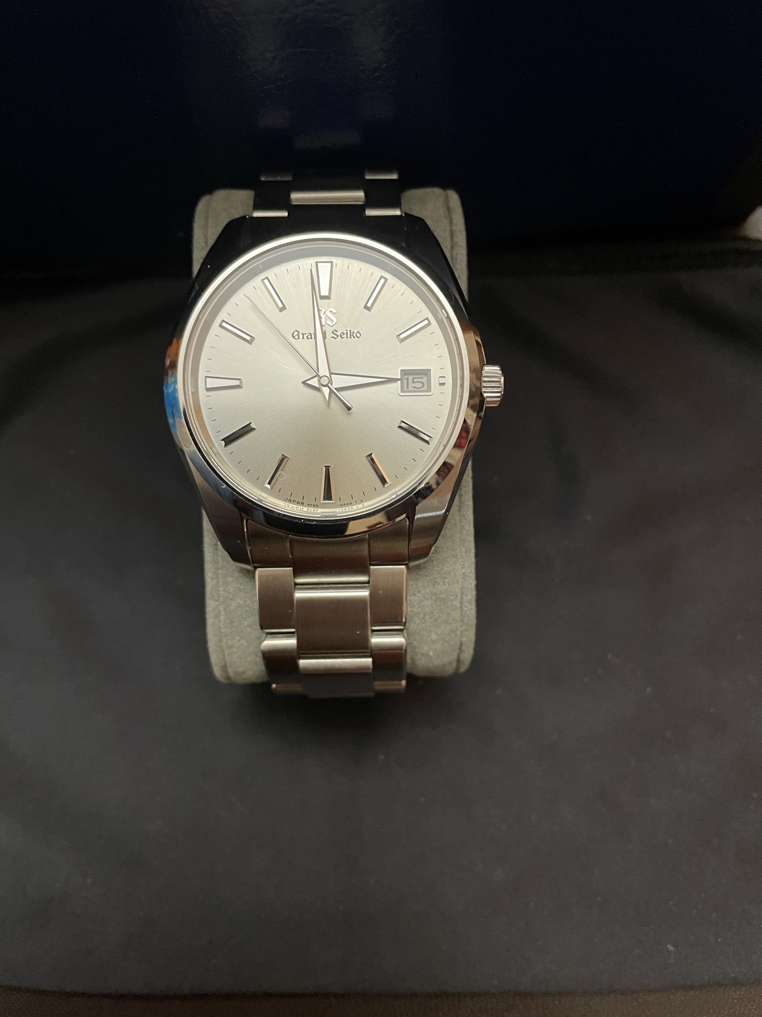 FS in Canada only: Grand Seiko SBGP009 | WatchCharts