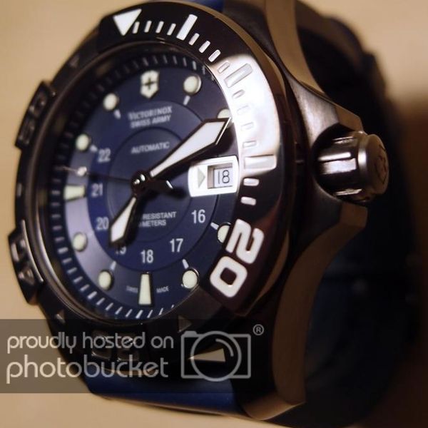 FS - Swiss Army Victorinox Dive Master 500 Automatic | WatchCharts
