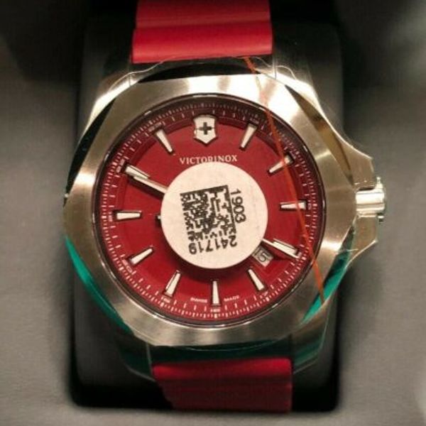 BNIB Victorinox Swiss Army Red Rubber strap Watch 241719 INOX ...