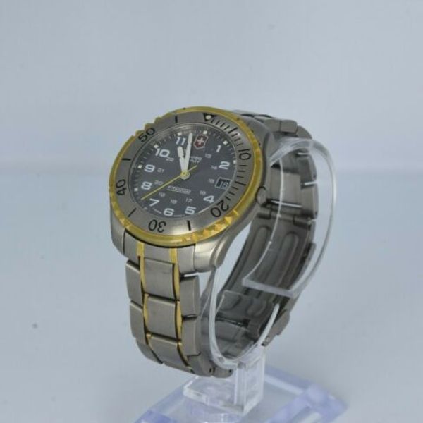 RARE #24304 Mens Titanium Swiss Army / Victorinox Dive / Divers ...