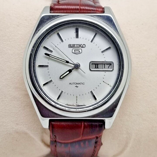 VINTAGE SEIKO 5 AUTOMATIC 17 JEWELS GENTS WATCH, DAY & DATE, USED. W-16 | WatchCharts Marketplace