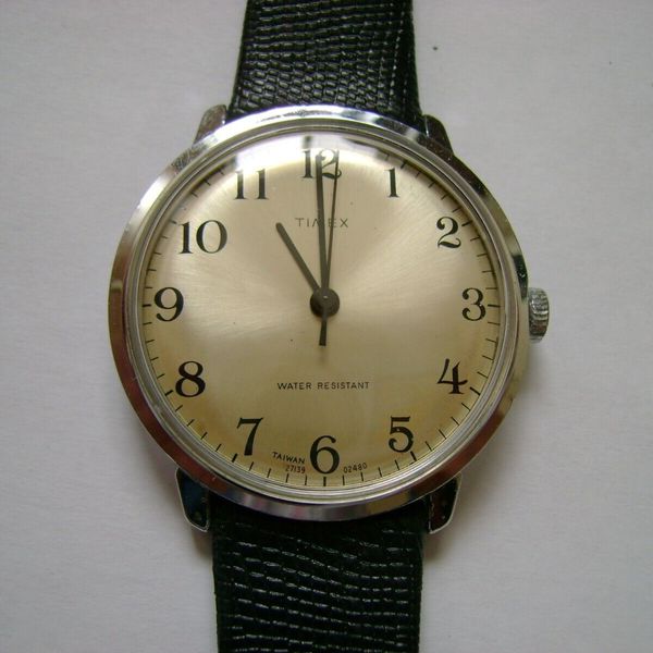 VINTAGE WIND UP TIMEX MARLIN 1980 , RUN GREAT | WatchCharts Marketplace