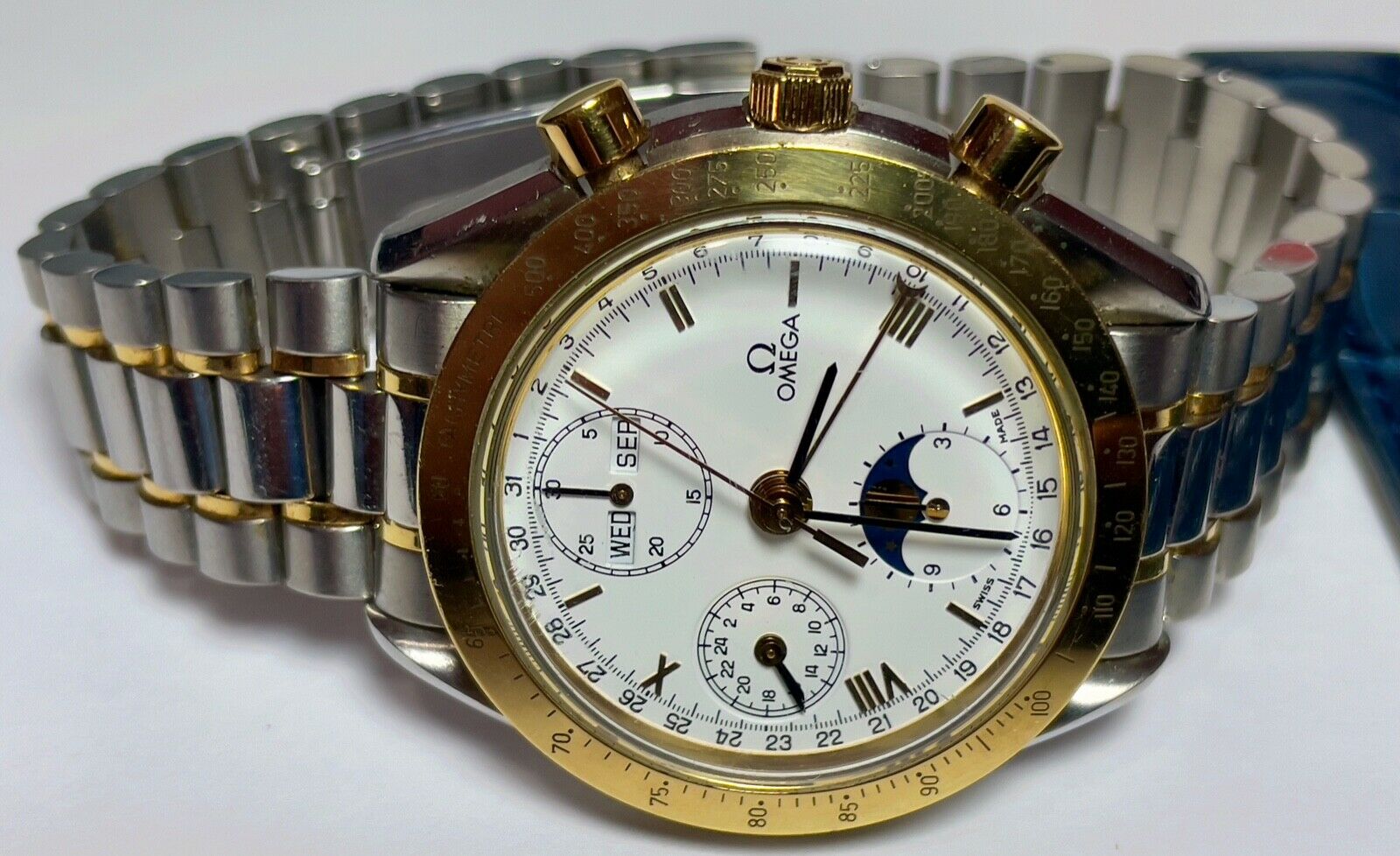 Omega Speedmaster Triple Date Moonphase 3330.20 Price, Specs, Market ...