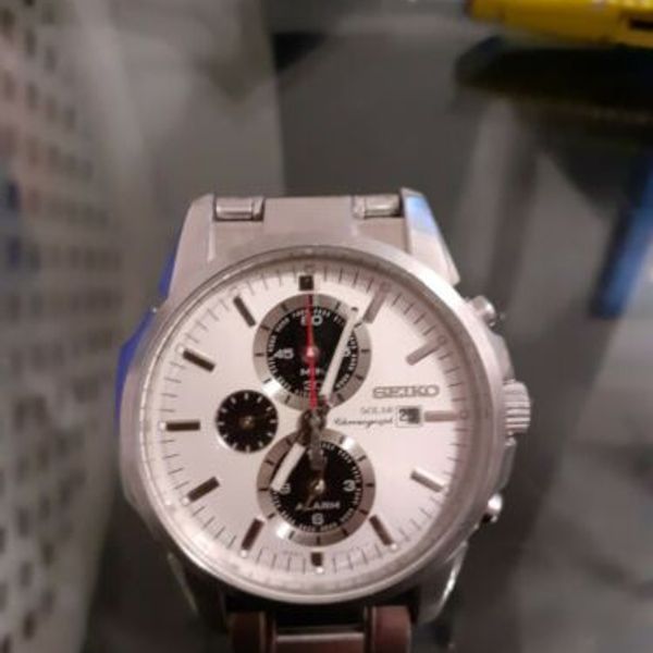 MENS SEIKO V172 0AJ0 SOLAR CHRONOGRAPH PANDA STYLE WATCH. | WatchCharts