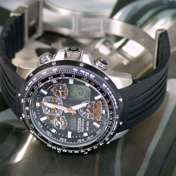 Citizen Skyhawk 22mm Strap | WatchCharts