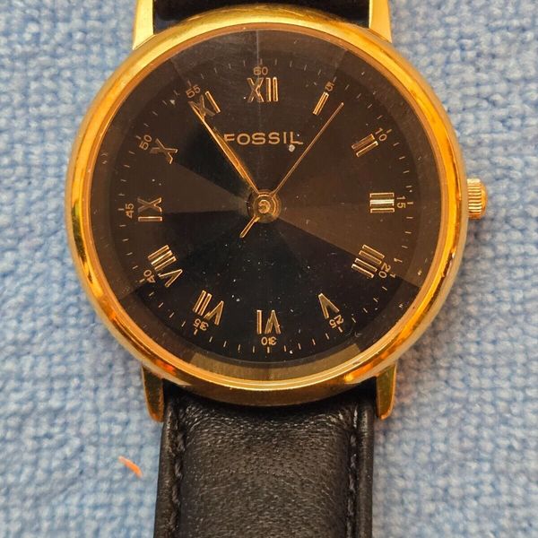 Fossil men's black leather band.quartz,battery & water resist used ...