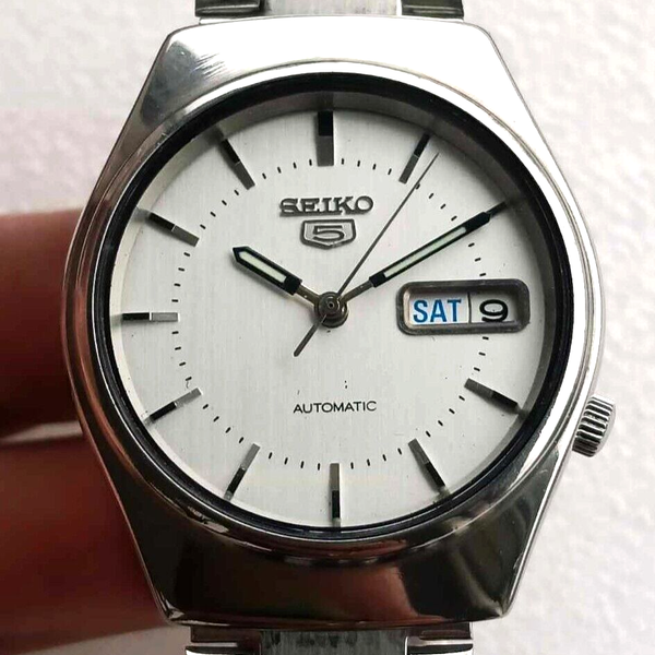 Vintage Seiko 5 automatic 21 jewels Cal 7s26 White dial men | WatchCharts Marketplace
