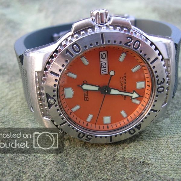 FS Seiko Orange Knight diver on strap, $229 shipped | WatchCharts