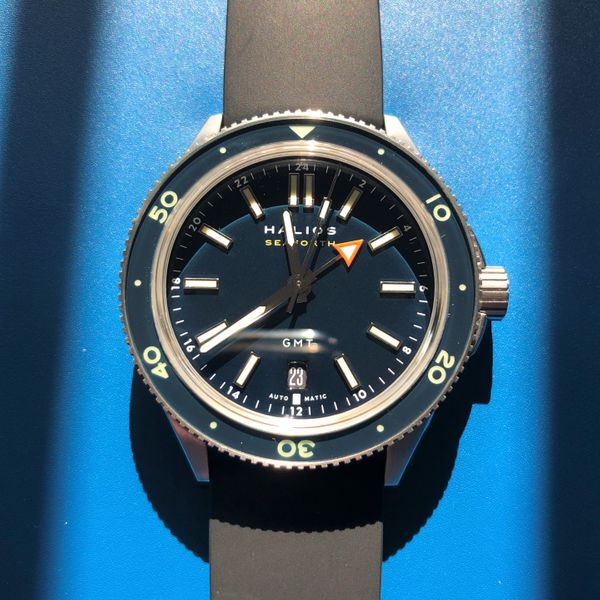 Halios Seaforth GMT Abyss Blue Sapphire Bezel - $1600 | WatchCharts ...
