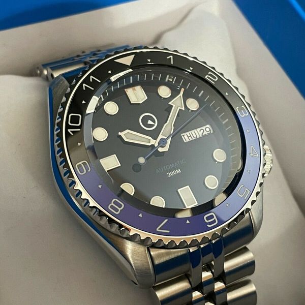 Islander Dive Watch Dual Time Luminous Batman Bezel Black Dial - ISL-74 ...