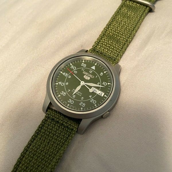 Seiko 5 Men's Automatic/Mechanical Army Green Watch - SNK809 ...