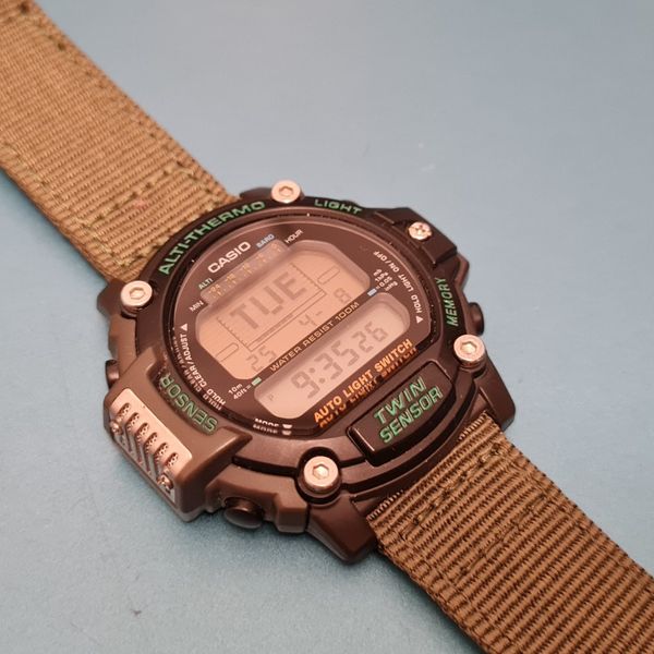 Casio Pro-Trek PRT-30 Twin Sensor. Retro Japanese digital watch, Fully ...