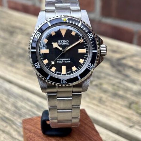 SNOW FLAKE Vintage SEIKO Mod MilSub No Date Sub | WatchCharts Marketplace