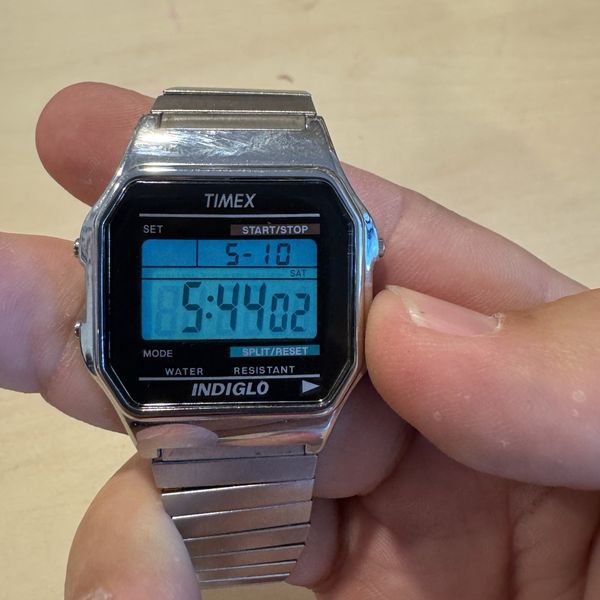 Timex Indiglo 555 V2 Digital Men's Watch Silver Black Chrono NEW ...