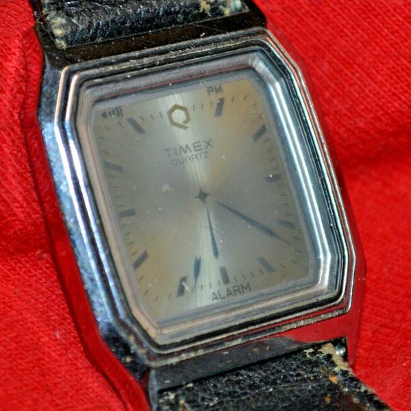 Vintage 1980's Timex Illusion Full LCD Analog Quartz Wrist Watch Alarm ...