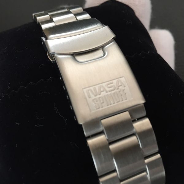 NOS Seiko NASA SPINOFF Space Move Space shuttle tile on the dial Black ...