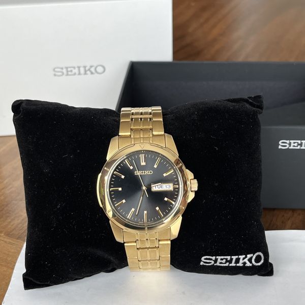 SEIKO Quartz ESSENTIALS Gold-Tone Stainless Steel Men's Watch SUR358 ...