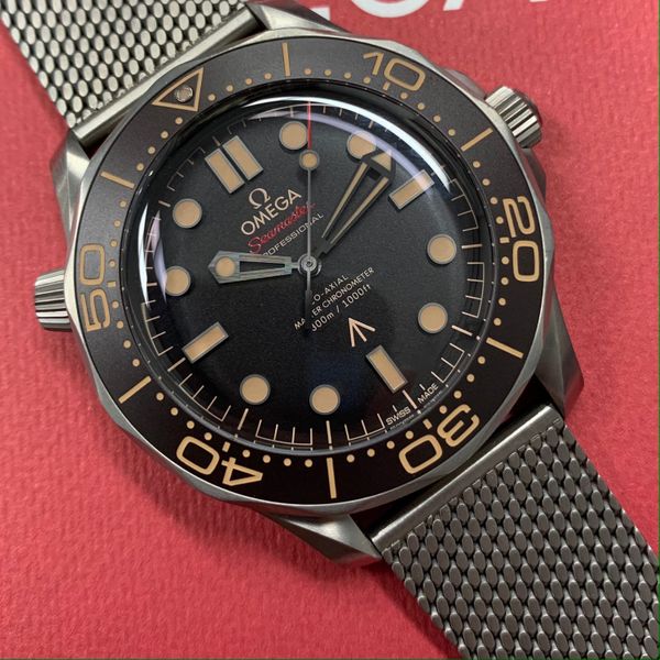 FSOT: MINT 2020 Omega Seamaster Diver 007 James Bond Titanium Mesh ...