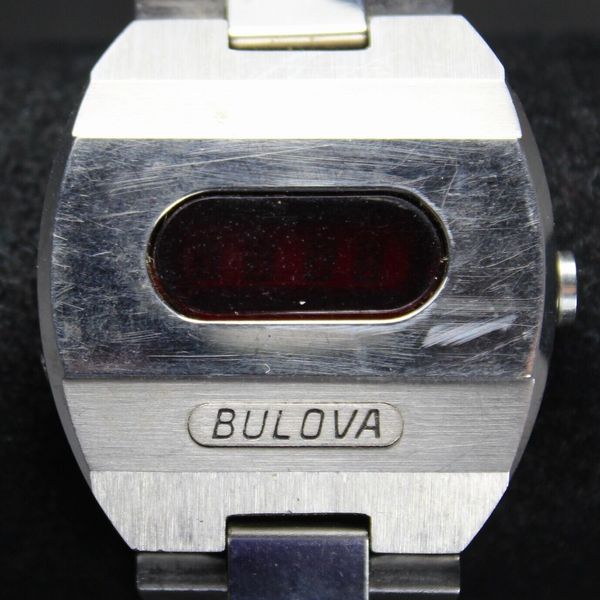 1974 Bulova Digital Red LED Quartz 38mm Big Block Watch - N4 - Untested ...