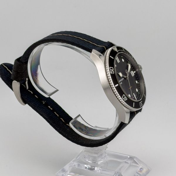 Christopher Ward C60 Trident Quartz Swiss Dive Watch 43mm Black Dial ...