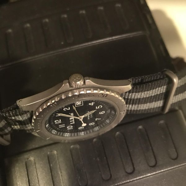 Hamilton Khaki Sub 660 | WatchCharts Marketplace