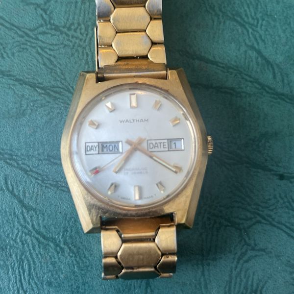 Rare Vintage Swiss Waltham Self Winding 17 Jewels Self Wind Day/Date ...