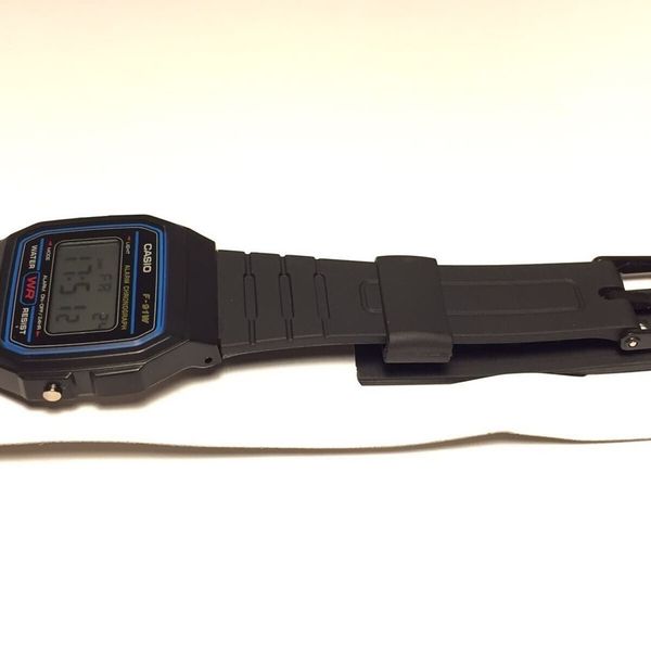 Casio Class Digital Watch F91 Water Splush F91 Look with Resin Strap in ...