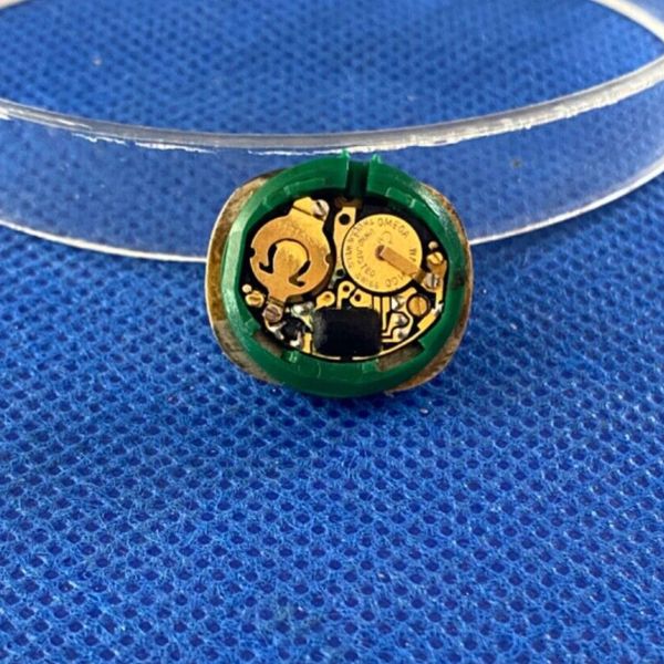 Original OMEGA caliber 1353 quartz movement no running & dial (1c/7484) | WatchCharts Marketplace