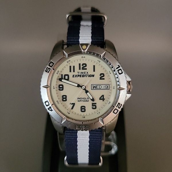 Timex Expedition Indiglo 100M Day Date Brushed Menâ s Watch Rotating ...