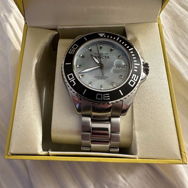Mens Invicta Pro Diver Quartz Watch With Box And Papers | WatchCharts ...