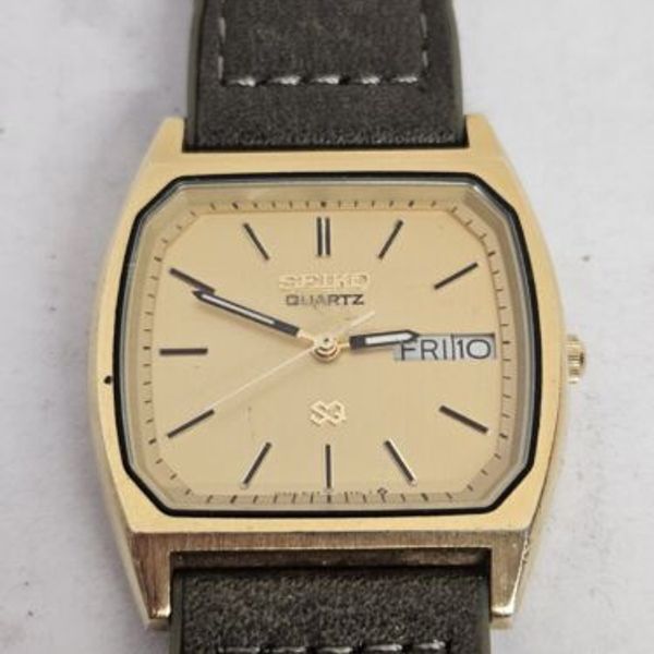Vintage Seiko SQ Men 8123-5209 Dress Day-Date Gold Tone Watch Runs SHIPS FREE | WatchCharts ...
