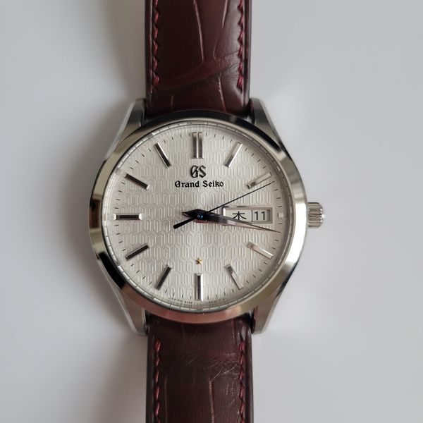 [WTS] Grand Seiko SBGT241 Limited Edition 9F Quartz Day Date | WatchCharts