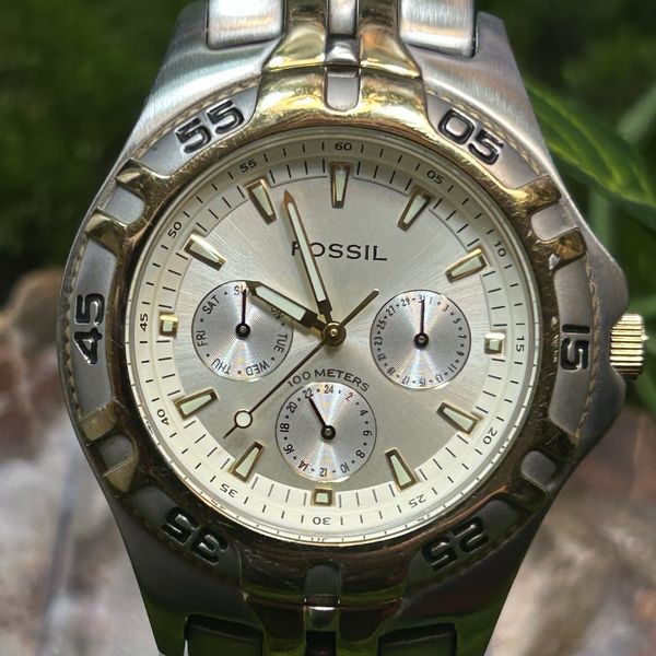 Stunning Vintage Men’s Two Tone Fossil Blue Chrono Quartz Watch. Runs ...