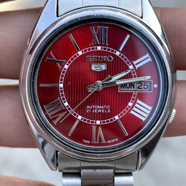 Vintage Seiko 5 Automatic 7009 Red Roman Dial Day/Date Men's Wrist ...