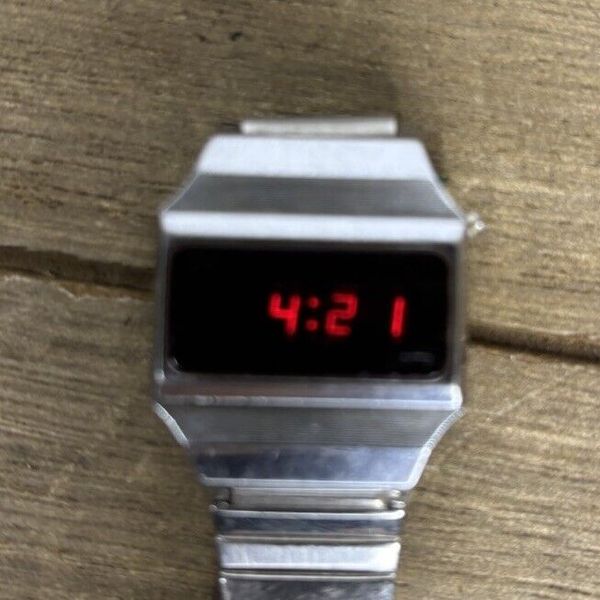 Vintage Ladies Timex SSQ Red LED Quartz Digital Watch Silver Tone ...