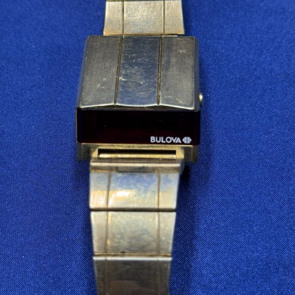 Vintage 1976 Bulova Computron Men's LED Gold Tone! In Working Condition ...