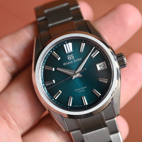 FS: Grand Seiko SLGA025 Spring Drive - Atera Emerald Dial - Ti - 2024 ...